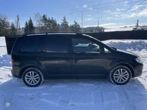 Melns Volkswagen Touran 2007 Molėtai, ar dzinēja tilpumu 1.90 L un nobraukumu 300 tūkst. km par 2400 €, foto 3 vietnē AUTOMOTO.COM.LV