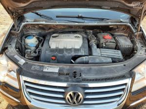 Black Volkswagen Touran 2007 in Kretinga, with an engine capacity of 2.00 L and mileage of 243 thousand km for 2400 €, photo 11 on AUTOMOTO.COM.LV