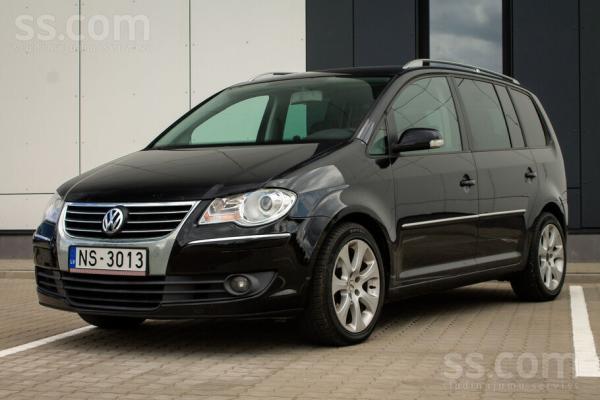 Melns Volkswagen Touran 2007 Jelgava, ar dzinēja tilpumu 2.00 L un nobraukumu 295 tūkst. km par 2650 €, foto 3 vietnē AUTOMOTO.COM.LV