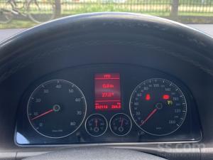 Melns Volkswagen Touran 2007 Rīga, ar dzinēja tilpumu 1.40 L un nobraukumu 242 tūkst. km par 4400 €, foto 15 vietnē AUTOMOTO.COM.LV