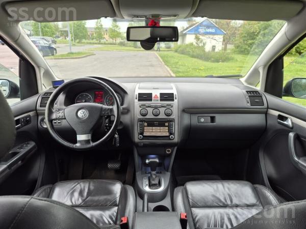 Black Volkswagen Touran 2007 in Riga, with an engine capacity of 2.00 L and mileage of 0 thousand km for 2690 €, photo 7 on AUTOMOTO.COM.LV