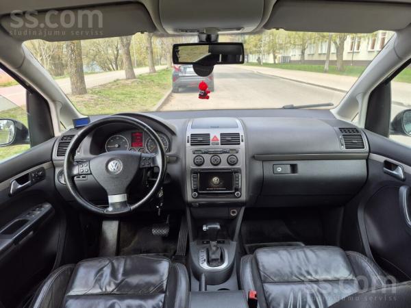 Black Volkswagen Touran 2007 in Riga, with an engine capacity of 2.00 L and mileage of 0 thousand km for 2690 €, photo 9 on AUTOMOTO.COM.LV