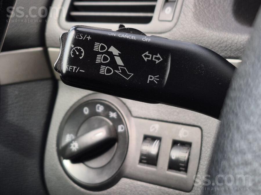 Melns Volkswagen Touran 2007 Rīga, ar dzinēja tilpumu 2.00 L un nobraukumu 0 tūkst. km par 2690 €, foto 12 vietnē AUTOMOTO.COM.LV