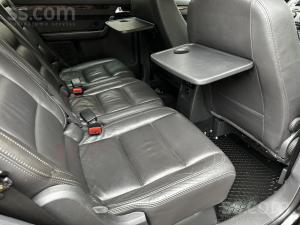 Black Volkswagen Touran 2007 in Jurmala, with an engine capacity of 1.40 L and mileage of 195 thousand km for 4590 €, photo 25 on AUTOMOTO.COM.LV