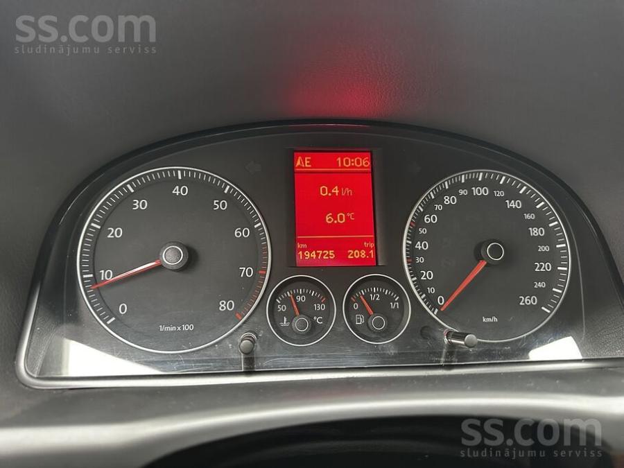 Black Volkswagen Touran 2007 in Jurmala, with an engine capacity of 1.40 L and mileage of 195 thousand km for 4590 €, photo 27 on AUTOMOTO.COM.LV