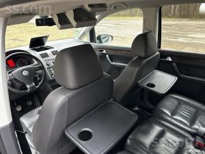 Black Volkswagen Touran 2007 in Jurmala, with an engine capacity of 1.40 L and mileage of 195 thousand km for 4590 €, photo 30 on AUTOMOTO.COM.LV
