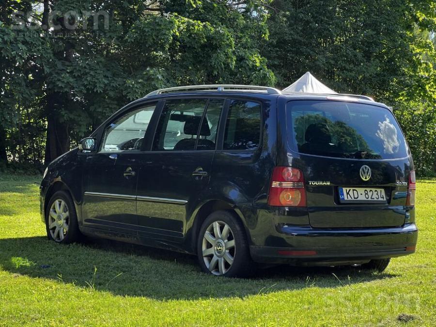 Black Volkswagen Touran 2007 in Riga, with an engine capacity of 2.00 L and mileage of 0 thousand km for 900 €, photo 6 on AUTOMOTO.COM.LV