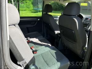 Black Volkswagen Touran 2007 in Riga, with an engine capacity of 2.00 L and mileage of 0 thousand km for 900 €, photo 15 on AUTOMOTO.COM.LV
