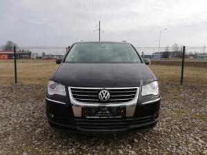Black Volkswagen Touran 2007 in Saldus, with an engine capacity of 2.00 L and mileage of 257 thousand km for 4300 €, photo 10 on AUTOMOTO.COM.LV