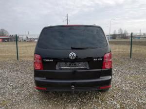 Black Volkswagen Touran 2007 in Saldus, with an engine capacity of 2.00 L and mileage of 257 thousand km for 4300 €, photo 11 on AUTOMOTO.COM.LV