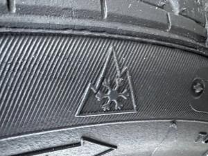 Black Volkswagen Touran 2007 in Riga, with an engine capacity of 2.00 L and mileage of 220 thousand km for 2990 €, photo 31 on AUTOMOTO.COM.LV