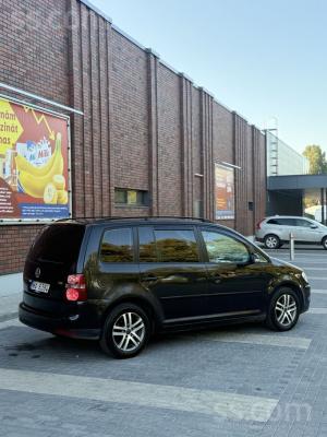 Melns Volkswagen Touran 2007 Kuldīga, ar dzinēja tilpumu 1.90 L un nobraukumu 388 tūkst. km par 2800 €, foto 6 vietnē AUTOMOTO.COM.LV