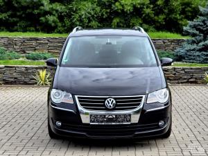Black Volkswagen Touran 2007 in Vilnius, with an engine capacity of 2.00 L and mileage of 334 thousand km for 3200 €, photo 3 on AUTOMOTO.COM.LV