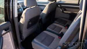 Melns Volkswagen Touran 2007 Rīga, ar dzinēja tilpumu 2.00 L un nobraukumu 276 tūkst. km par 2990 €, foto 12 vietnē AUTOMOTO.COM.LV