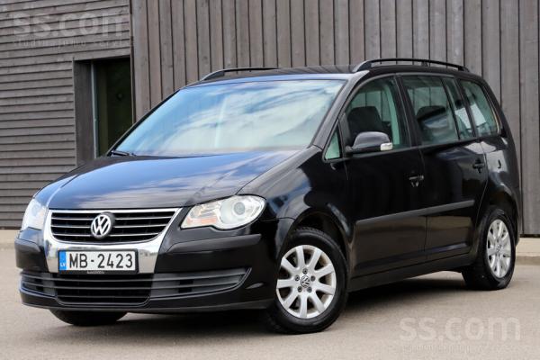 Melns Volkswagen Touran 2007 Tukums, ar dzinēja tilpumu 1.90 L un nobraukumu 350 tūkst. km par 1850 €, foto 2 vietnē AUTOMOTO.COM.LV