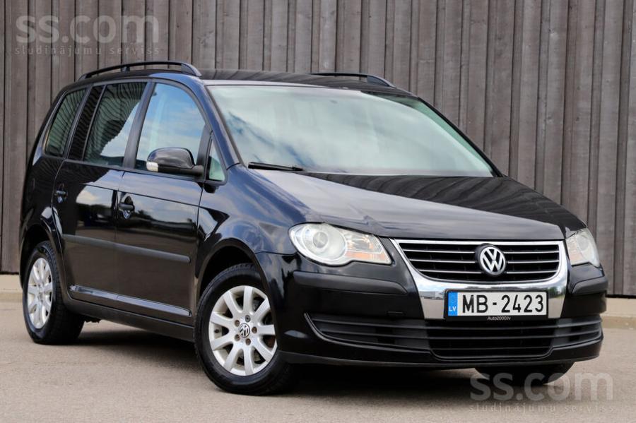 Melns Volkswagen Touran 2007 Tukums, ar dzinēja tilpumu 1.90 L un nobraukumu 350 tūkst. km par 1850 €, foto 1 vietnē AUTOMOTO.COM.LV
