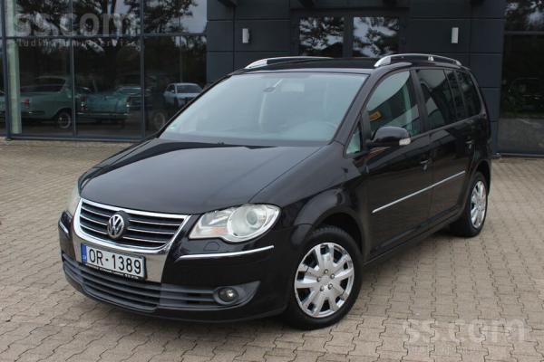 Volkswagen Touran 2007 Dobele vietnē Melns Volkswagen Touran 2007 Dobele, ar dzinēja tilpumu 2.00 L un nobraukumu 251 tūkst. km par 4300 €, foto 1 vietnē AUTOMOTO.COM.LV