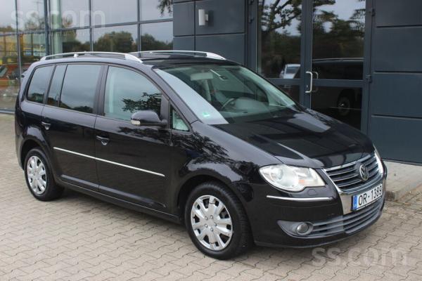 Volkswagen Touran 2007 Dobele vietnē Melns Volkswagen Touran 2007 Dobele, ar dzinēja tilpumu 2.00 L un nobraukumu 251 tūkst. km par 4300 €, foto 8 vietnē AUTOMOTO.COM.LV