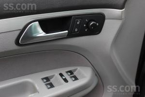 Melns Volkswagen Touran 2007 Dobele, ar dzinēja tilpumu 2.00 L un nobraukumu 251 tūkst. km par 4300 €, foto 15 vietnē AUTOMOTO.COM.LV