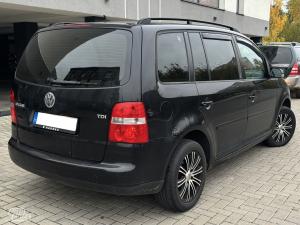 Melns Volkswagen Touran 2007 Kauņa, ar dzinēja tilpumu 1.90 L un nobraukumu 370 tūkst. km par 1000 €, foto 5 vietnē AUTOMOTO.COM.LV
