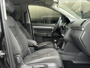 Melns Volkswagen Touran 2007 Kauņa, ar dzinēja tilpumu 1.90 L un nobraukumu 370 tūkst. km par 1000 €, foto 9 vietnē AUTOMOTO.COM.LV