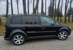 Black Volkswagen Touran 2008 in Kaunas, with an engine capacity of 2.00 L and mileage of 321 thousand km for 3250 €, photo 6 on AUTOMOTO.COM.LV