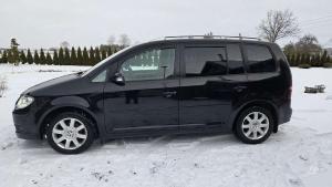 Melns Volkswagen Touran 2008 Marijampole, ar dzinēja tilpumu 1.97 L un nobraukumu 332 tūkst. km par 3500 €, foto 2 vietnē AUTOMOTO.COM.LV