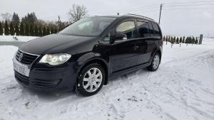 Melns Volkswagen Touran 2008 Marijampole, ar dzinēja tilpumu 1.97 L un nobraukumu 332 tūkst. km par 3500 €, foto 6 vietnē AUTOMOTO.COM.LV