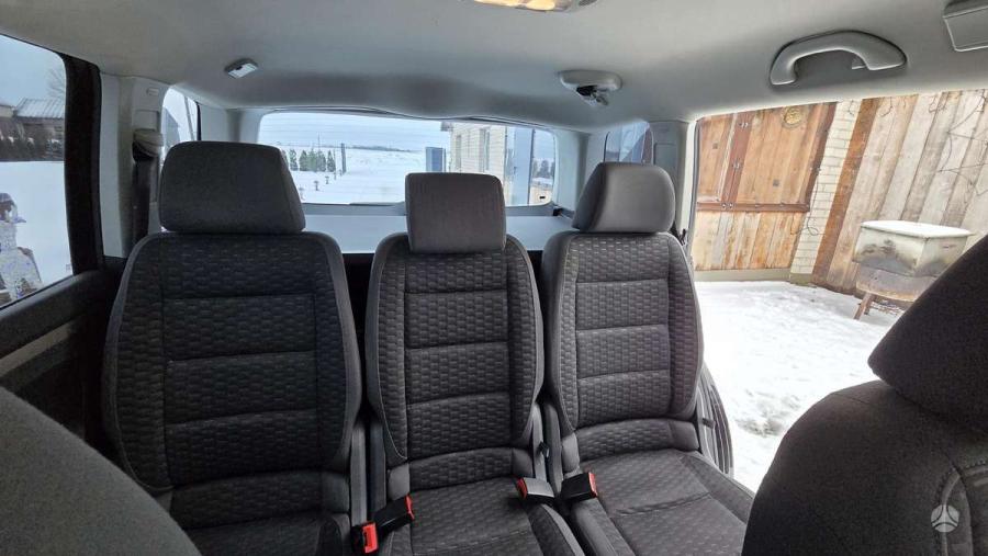 Melns Volkswagen Touran 2008 Marijampole, ar dzinēja tilpumu 1.97 L un nobraukumu 332 tūkst. km par 3500 €, foto 14 vietnē AUTOMOTO.COM.LV