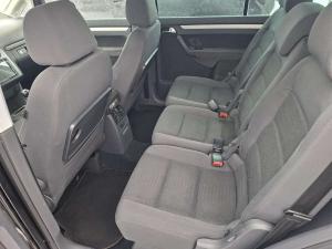 Melns Volkswagen Touran 2008 Kauņa, ar dzinēja tilpumu 1.97 L un nobraukumu 340 tūkst. km par 3350 €, foto 5 vietnē AUTOMOTO.COM.LV