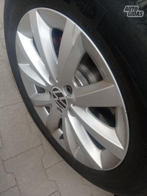 Black Volkswagen Touran 2008 in Vilnius, with an engine capacity of 2.00 L and mileage of 343 thousand km for 2800 €, photo 13 on AUTOMOTO.COM.LV