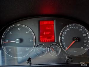 Black Volkswagen Touran 2008 in Vilnius, with an engine capacity of 2.00 L and mileage of 282 thousand km for 3400 €, photo 27 on AUTOMOTO.COM.LV