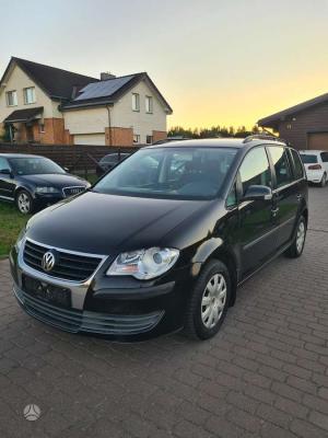 Melns Volkswagen Touran 2008 Kaišiadorys, ar dzinēja tilpumu 1.90 L un nobraukumu 266 tūkst. km par 2999 €, foto 6 vietnē AUTOMOTO.COM.LV