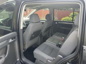Melns Volkswagen Touran 2008 Marijampole, ar dzinēja tilpumu 1.97 L un nobraukumu 232 tūkst. km par 4900 €, foto 15 vietnē AUTOMOTO.COM.LV