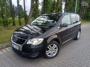 Melns Volkswagen Touran 2008 Kauņa, ar dzinēja tilpumu 2.00 L un nobraukumu 272 tūkst. km par 3250 €, foto 5 vietnē AUTOMOTO.COM.LV