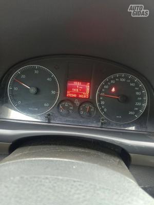 Melns Volkswagen Touran 2008 Kauņa, ar dzinēja tilpumu 2.00 L un nobraukumu 272 tūkst. km par 3250 €, foto 10 vietnē AUTOMOTO.COM.LV