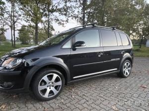 Melns Volkswagen Touran 2008 Valmiera, ar dzinēja tilpumu 1.90 L un nobraukumu 282 tūkst. km par 3500 €, foto 3 vietnē AUTOMOTO.COM.LV