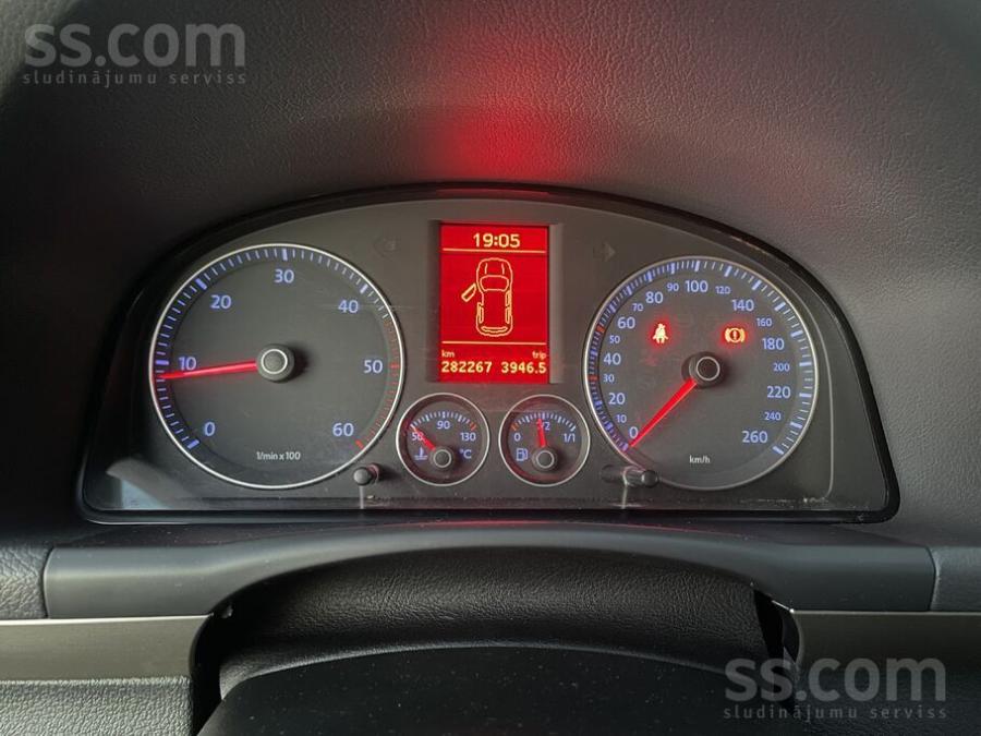 Melns Volkswagen Touran 2008 Valmiera, ar dzinēja tilpumu 1.90 L un nobraukumu 282 tūkst. km par 3500 €, foto 17 vietnē AUTOMOTO.COM.LV