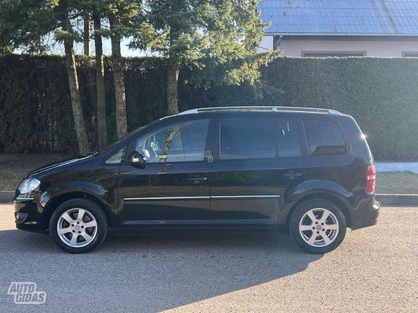 Melns Volkswagen Touran 2009 Kėdainiai, ar dzinēja tilpumu 1.40 L un nobraukumu 231 tūkst. km par 3999 €, foto 6 vietnē AUTOMOTO.COM.LV