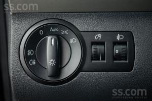 Melns Volkswagen Touran 2009 Jelgava, ar dzinēja tilpumu 2.00 L un nobraukumu 291 tūkst. km par 3990 €, foto 17 vietnē AUTOMOTO.COM.LV