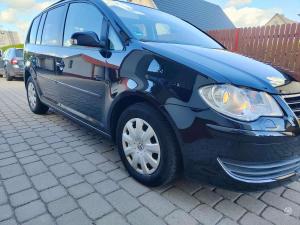 Melns Volkswagen Touran 2009 Marijampole, ar dzinēja tilpumu 1.90 L un nobraukumu 139 tūkst. km par 3599 €, foto 6 vietnē AUTOMOTO.COM.LV