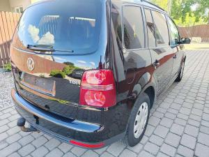 Melns Volkswagen Touran 2009 Marijampole, ar dzinēja tilpumu 1.90 L un nobraukumu 139 tūkst. km par 3599 €, foto 10 vietnē AUTOMOTO.COM.LV
