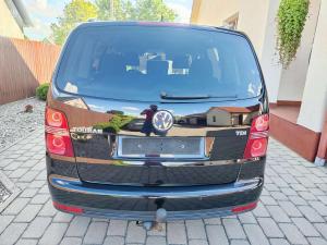 Melns Volkswagen Touran 2009 Marijampole, ar dzinēja tilpumu 1.90 L un nobraukumu 139 tūkst. km par 3599 €, foto 12 vietnē AUTOMOTO.COM.LV