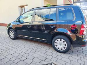 Melns Volkswagen Touran 2009 Marijampole, ar dzinēja tilpumu 1.90 L un nobraukumu 139 tūkst. km par 3599 €, foto 13 vietnē AUTOMOTO.COM.LV