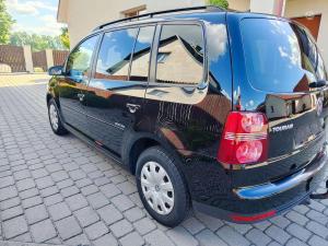 Melns Volkswagen Touran 2009 Marijampole, ar dzinēja tilpumu 1.90 L un nobraukumu 139 tūkst. km par 3599 €, foto 14 vietnē AUTOMOTO.COM.LV