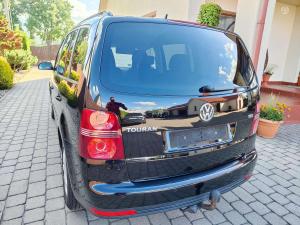 Melns Volkswagen Touran 2009 Marijampole, ar dzinēja tilpumu 1.90 L un nobraukumu 139 tūkst. km par 3599 €, foto 15 vietnē AUTOMOTO.COM.LV