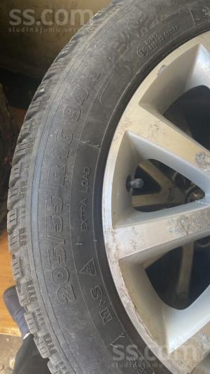 Melns Volkswagen Touran 2009 Daugavpils, ar dzinēja tilpumu 1.90 L un nobraukumu 260 tūkst. km par 3500 €, foto 14 vietnē AUTOMOTO.COM.LV