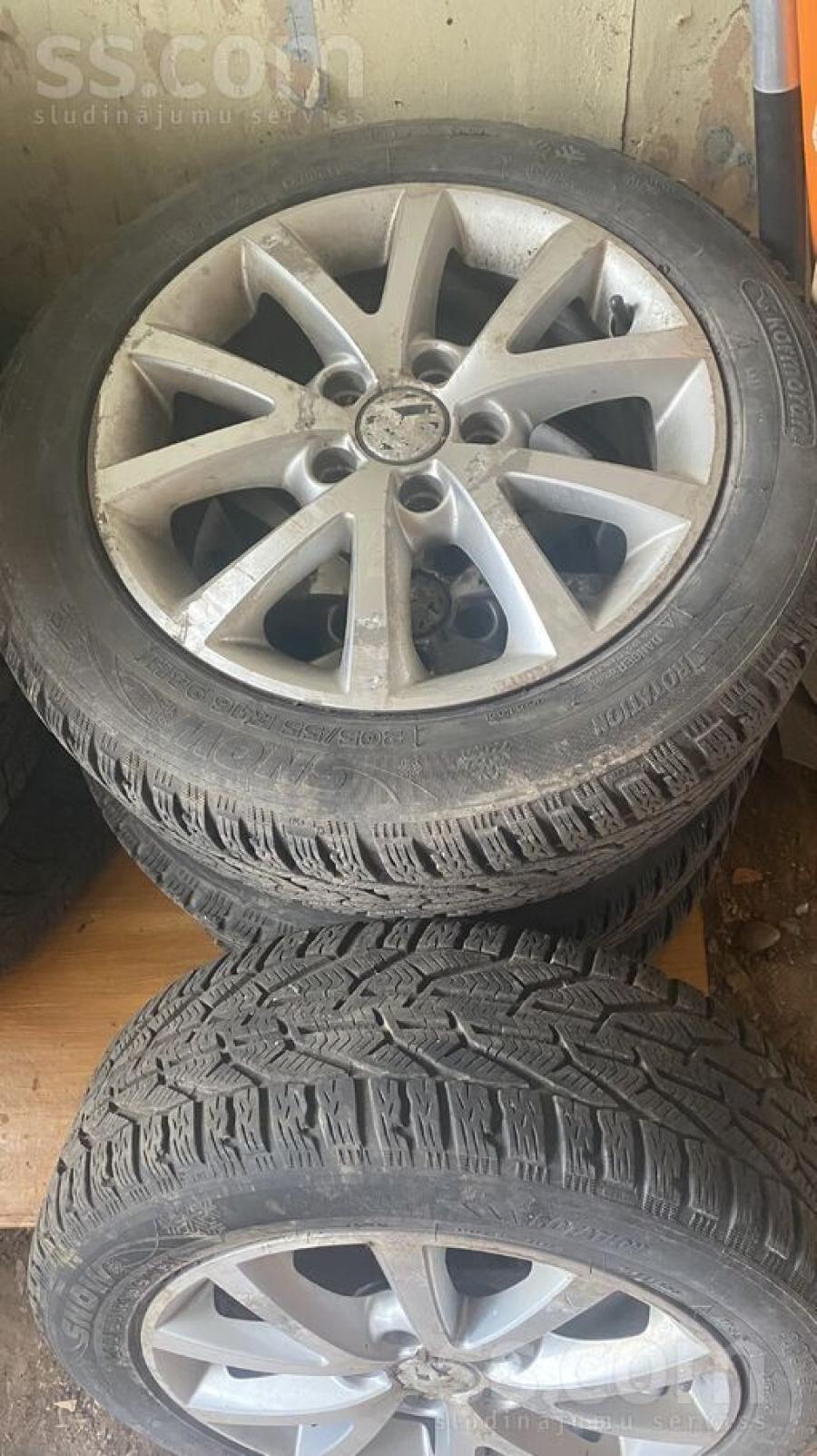 Melns Volkswagen Touran 2009 Daugavpils, ar dzinēja tilpumu 1.90 L un nobraukumu 260 tūkst. km par 3500 €, foto 16 vietnē AUTOMOTO.COM.LV