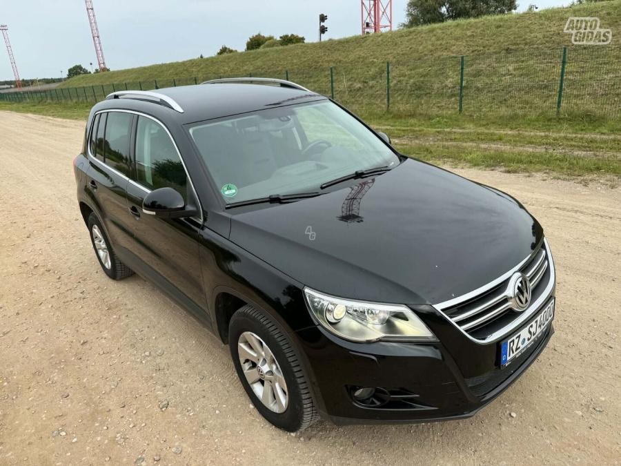 Melns Volkswagen Touran 2009 Mažeikiai, ar dzinēja tilpumu 2.00 L un nobraukumu 174 tūkst. km par 6200 €, foto 16 vietnē AUTOMOTO.COM.LV