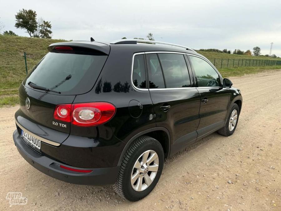Melns Volkswagen Touran 2009 Mažeikiai, ar dzinēja tilpumu 2.00 L un nobraukumu 174 tūkst. km par 6200 €, foto 18 vietnē AUTOMOTO.COM.LV